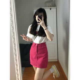 How to style mini skirts according to Korean fashion?